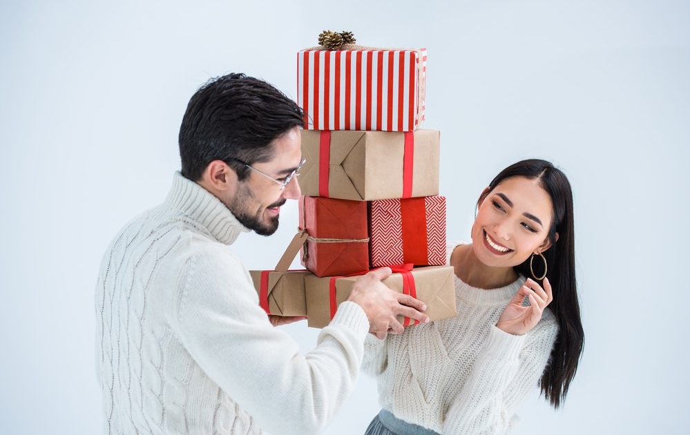 7 Fun Holiday Gifts To Encourage a Healthy Lifestyle | inKin